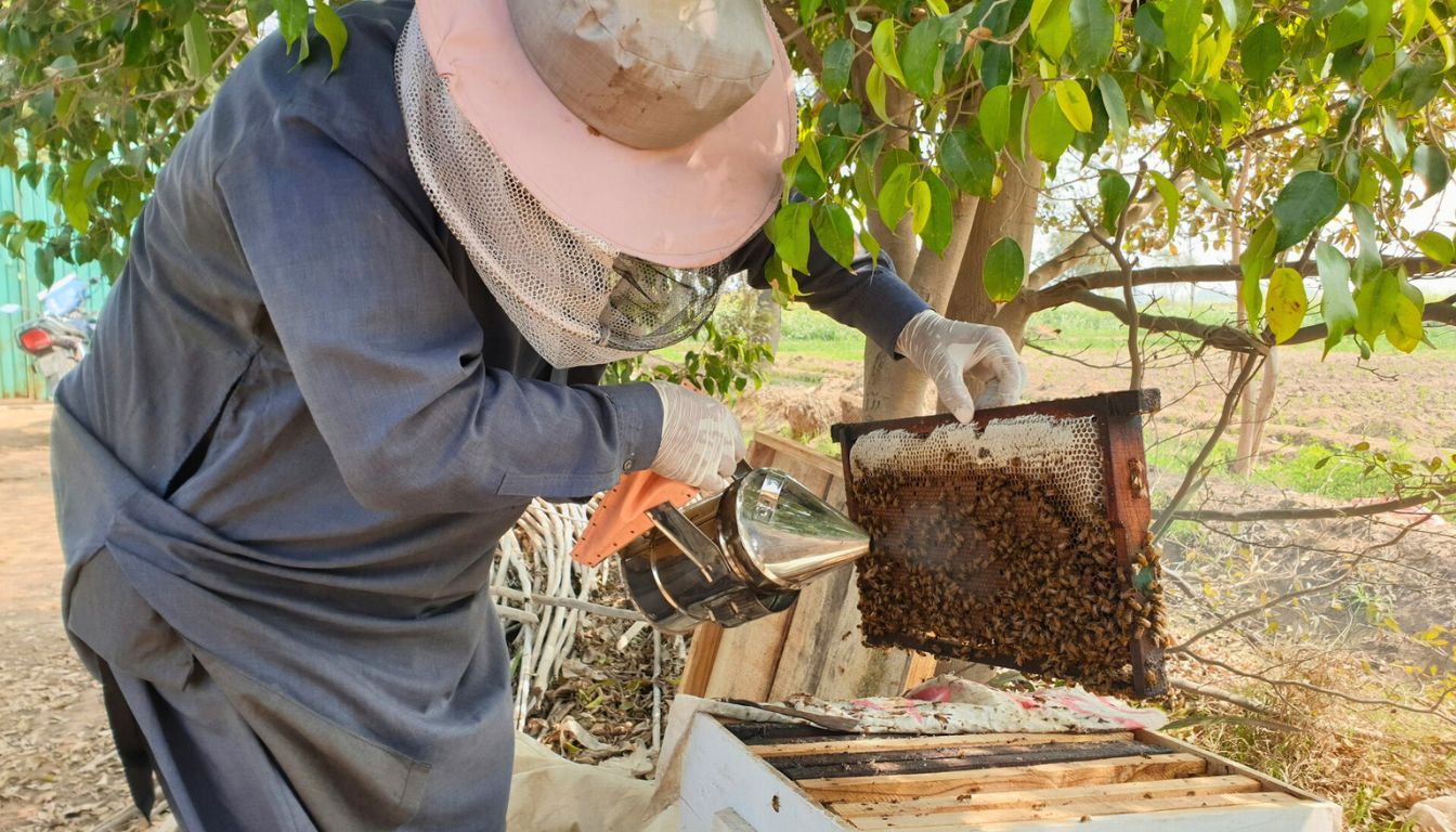 Beekeeping Project in Moyale Kenya Empowers Dabel